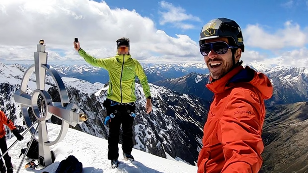 Er Ließ Seine Freundin 50 Meter Unter Dem Gipfel Zurück - Dann ...
