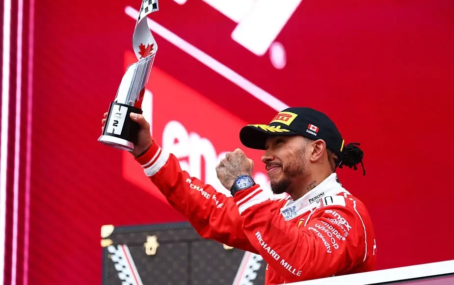 Hamilton's late overtake seals Ferrari-best P2 in Canada