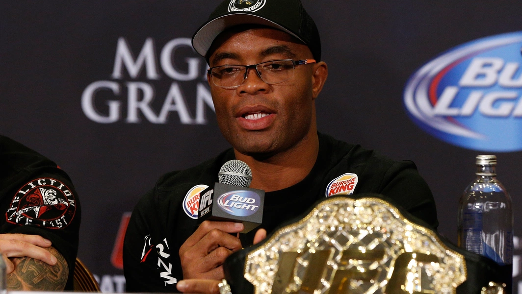 Dana White says Anderson Silva still won't speak to him