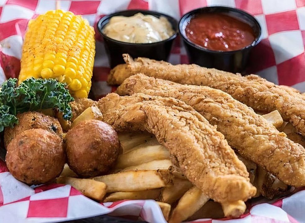 5 fried fish platters under $15 diners say feel like a deal