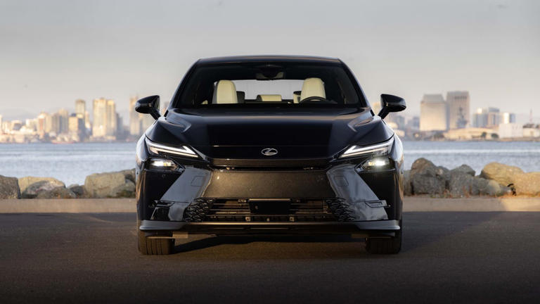 Driven: The 2026 Lexus ES350h is smarter, quieter, and can go the distance