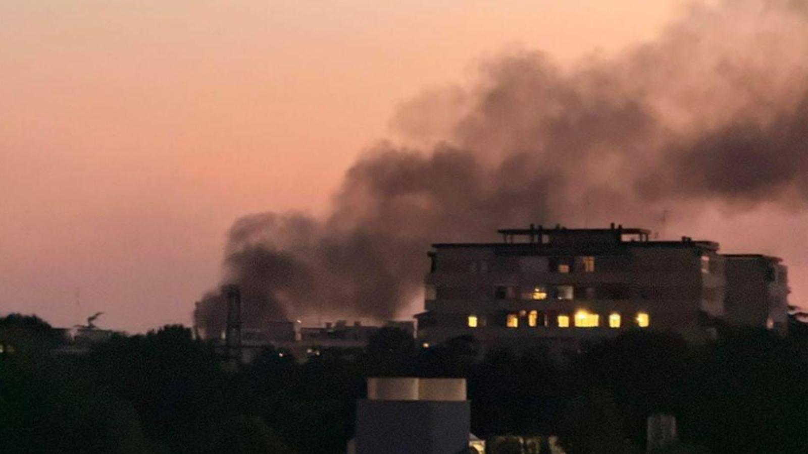 Diverse auto in fiamme al Navile, grande colonna di fumo in cielo: cos ...