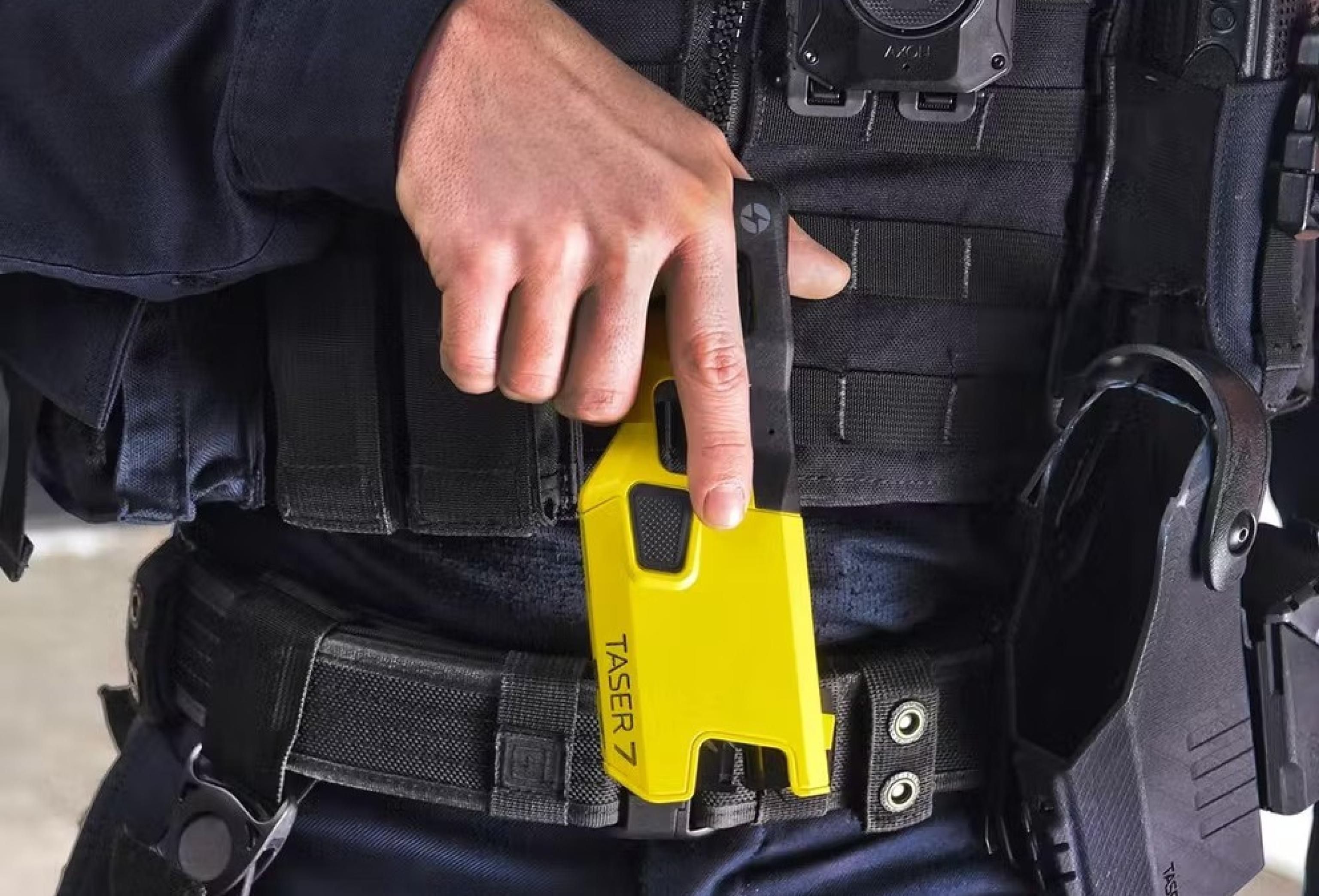 Sala, considero appropriata l'adozione del taser per la Polizia locale