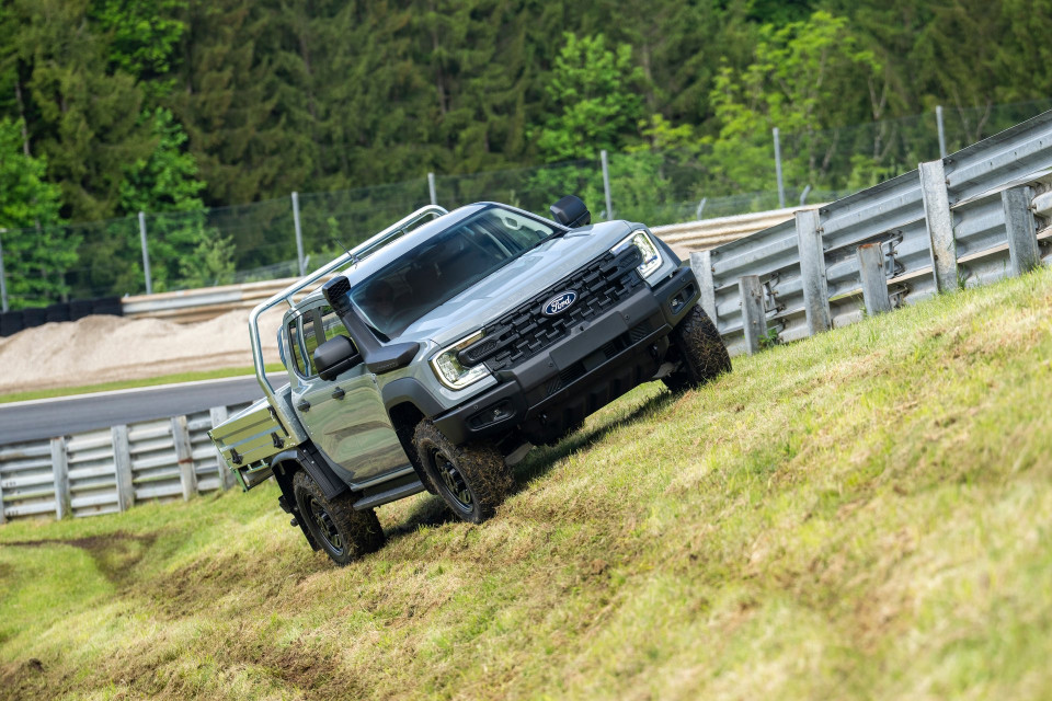 Ford Ranger w wersji Super Duty. Tak został wyposażony