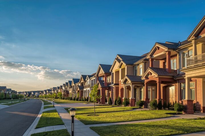 7 neighborhood safety red flags you're probably dismissing