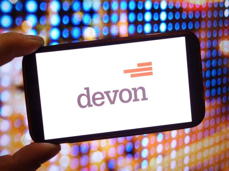 DVN stock falls premarket, but this analyst sees 37% upside amid ...