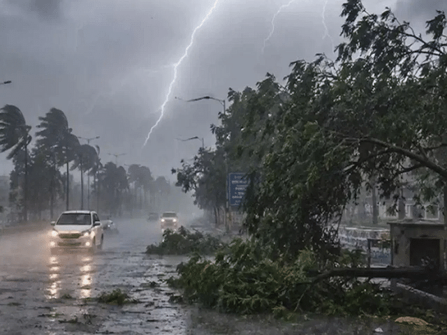 Heavy rain and storm alert in 17 states within 36 hours, winds will ...
