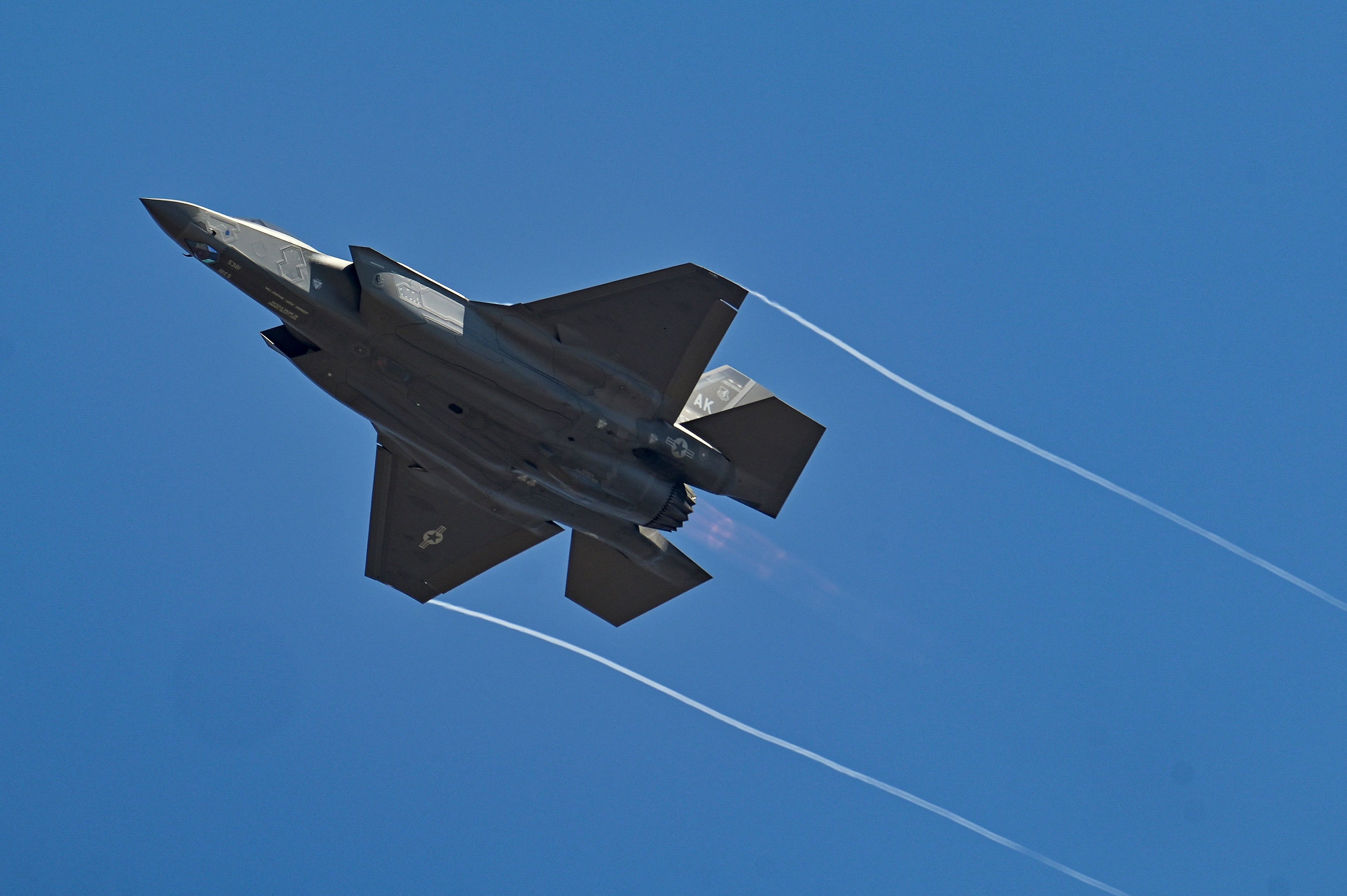 Greenbriar-backed Applied Aerospace seeks $682.5 million in IPO