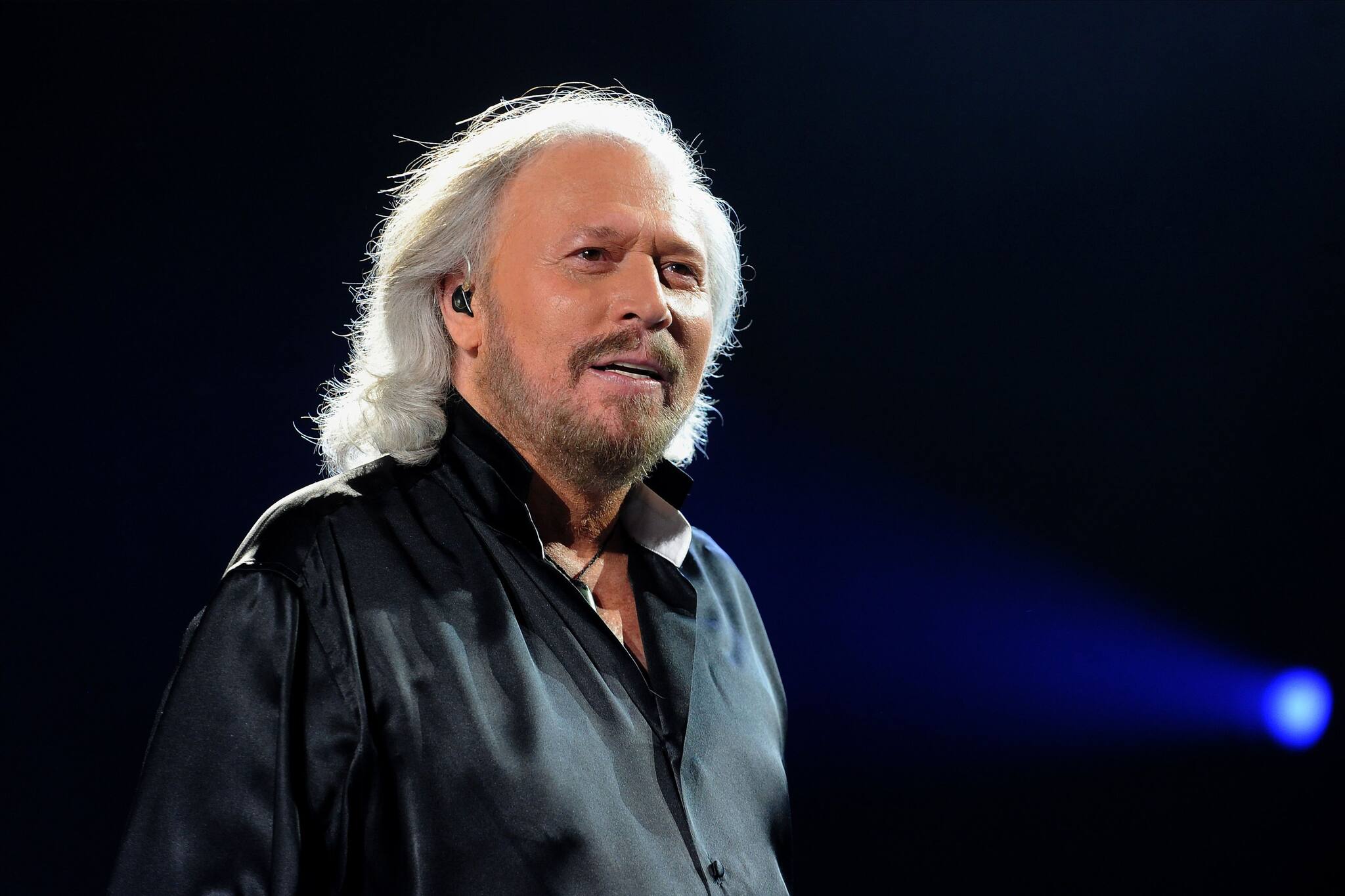 Facebook-Seite erklärt Bee-Gees-Sänger Barry Gibb fälschlicherweise für tot