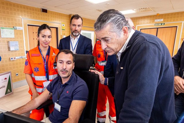 Sanidad reconoce la labor de los profesionales de urgencias y ...