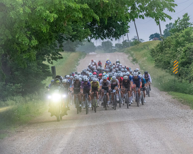 Lauren De Crescenzo compares Unbound Gravel 200 and Spain's Traka 360