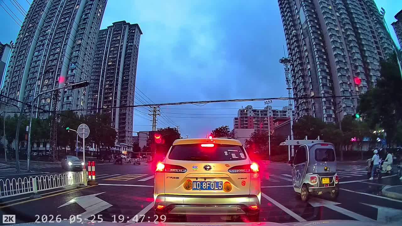 Debris falling from high-rise building in China almost flattens passing ...
