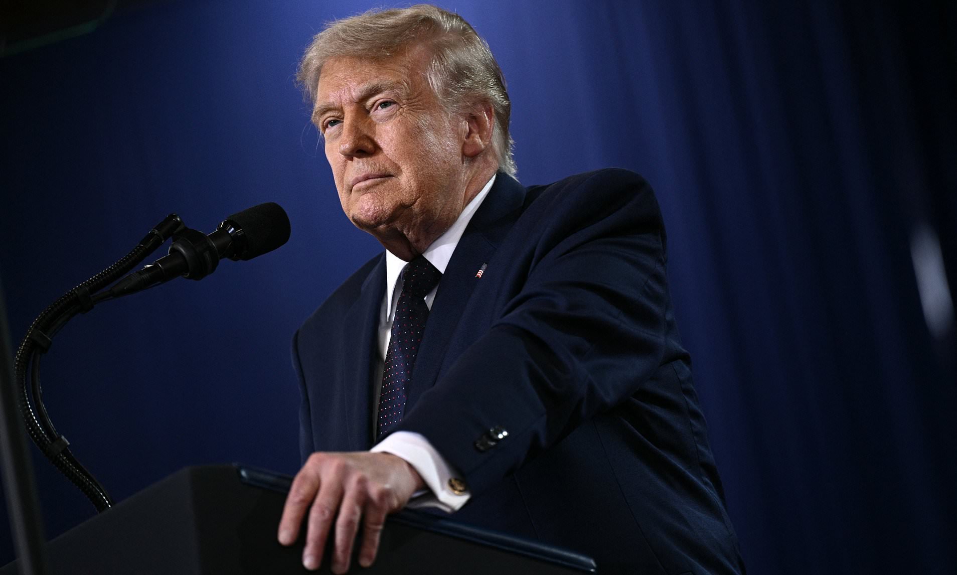Trump 'risks triggering a global financial crisis due to Iran war and ...