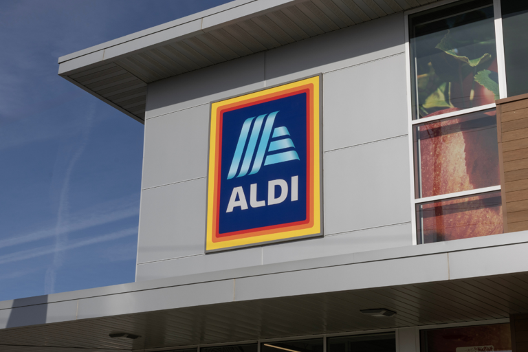 Perfect for the beach: Aldi's £4.99 Birkenstock look-a-like sandals are ...