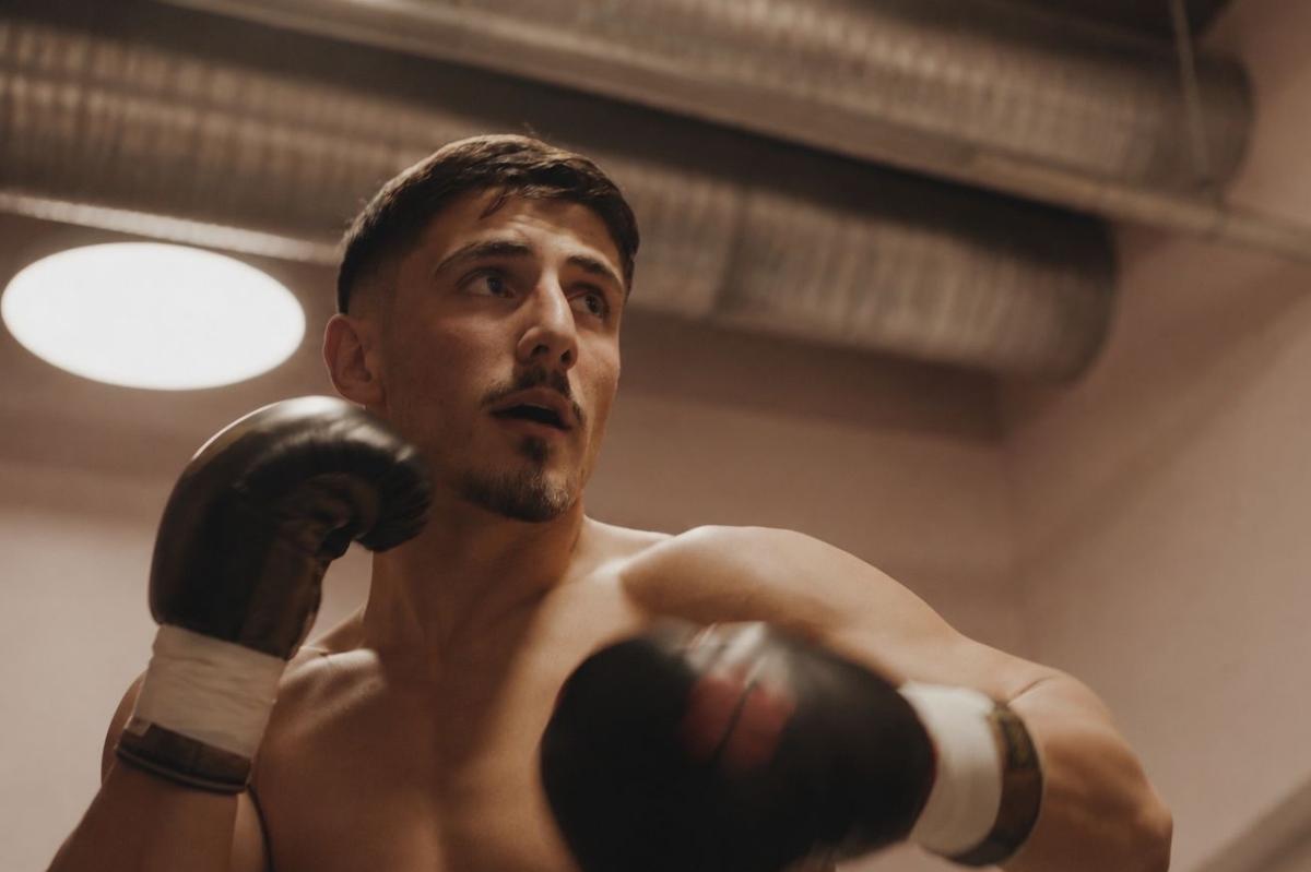 Boxtalent Baran Uzundal: „Boxen hat mich bodenständig gemacht und ...