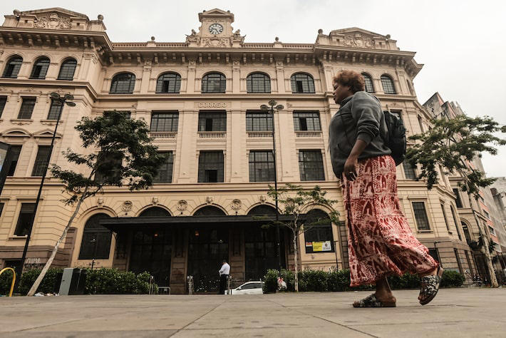 Prefeitura define compra do Palácio dos Correios por R$ 79,5 milhões ...