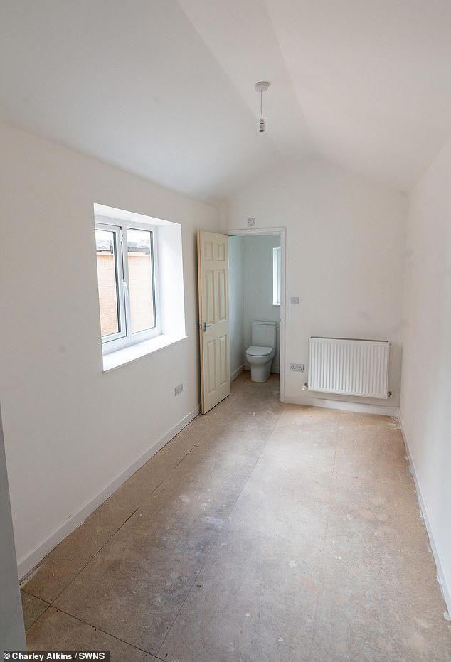 Pensioner faces having to knock down her £36k extension after builder ...