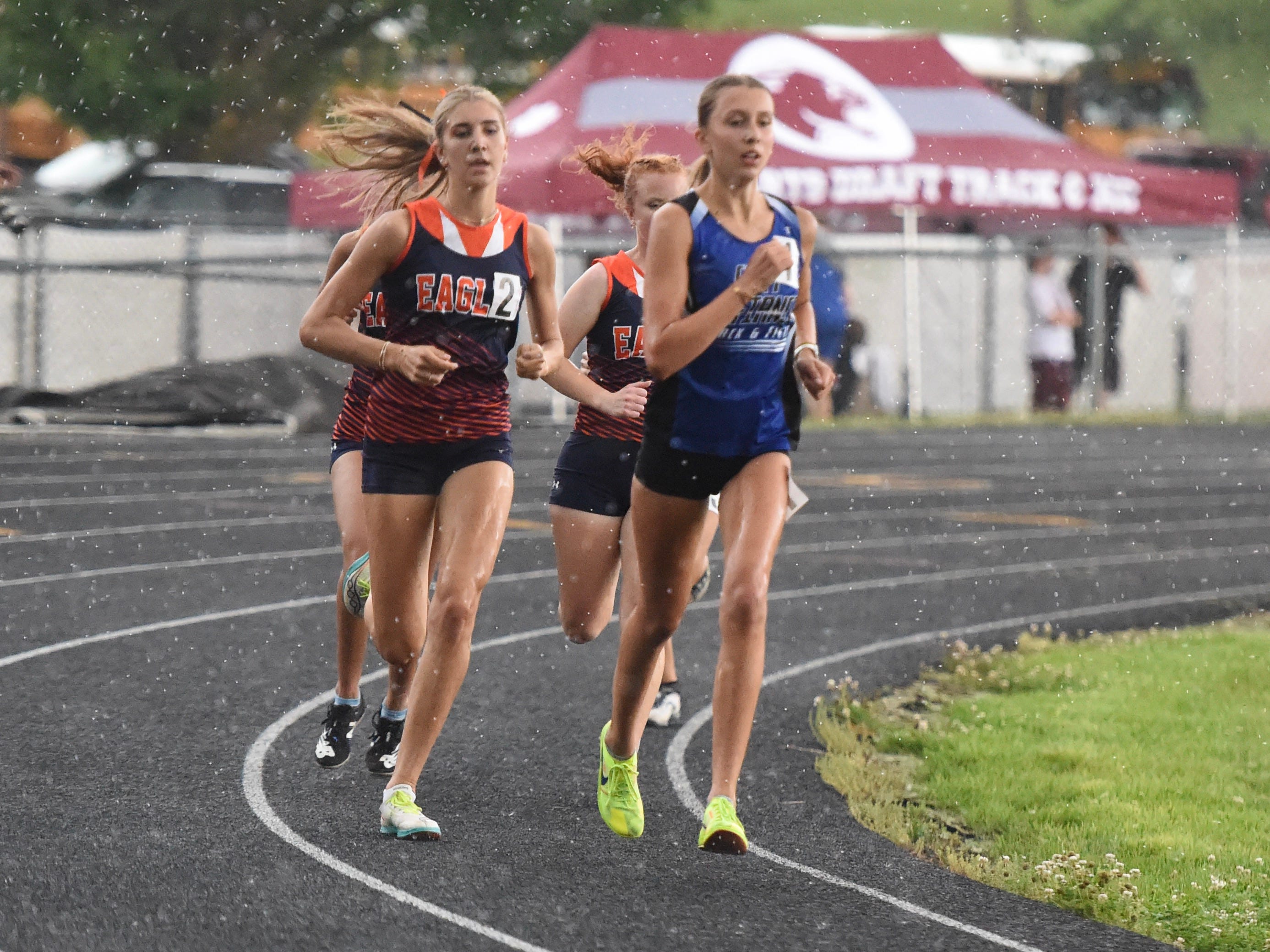 Fort distance runners bring home gold in Region 2B track championships