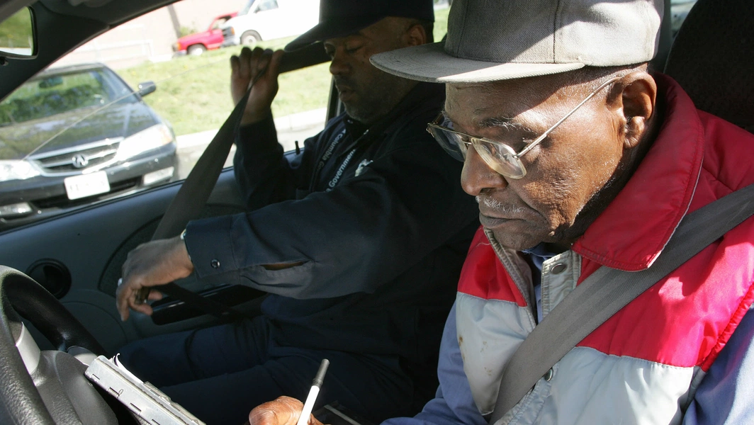 Slower handwriting under dictation may flag early dementia