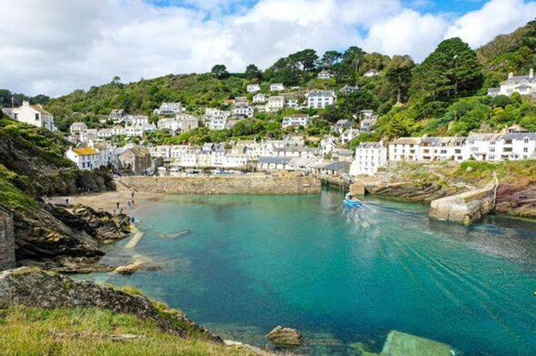 The Cornwall village that looks just like the Mediterranean with ...