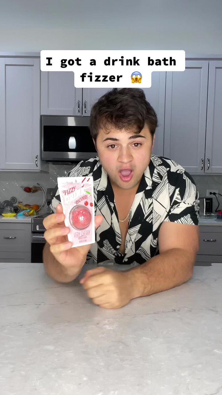 I tried a strange drink experiment with bath fizzer