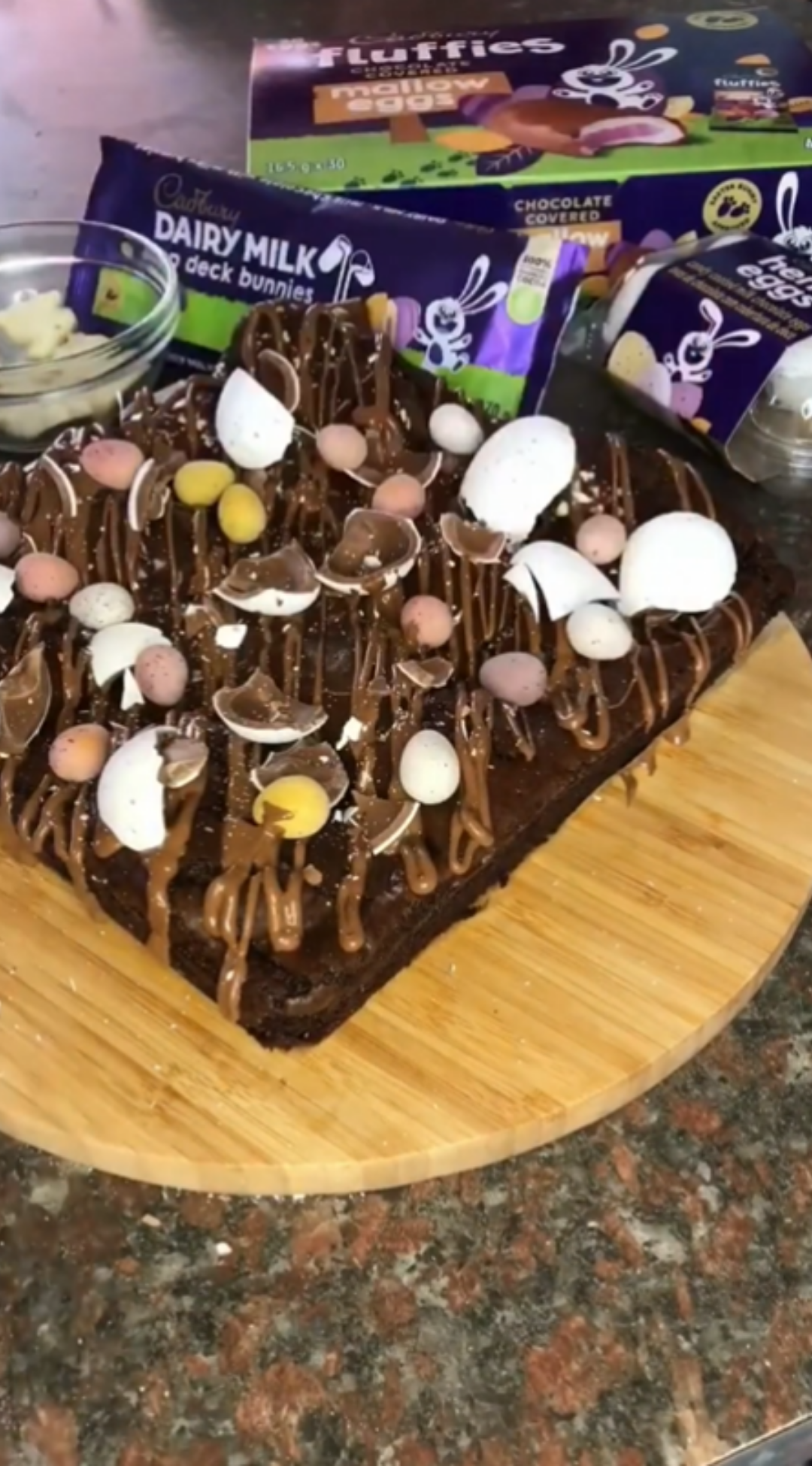 Quick and delicious brownies with a marshmallow twist