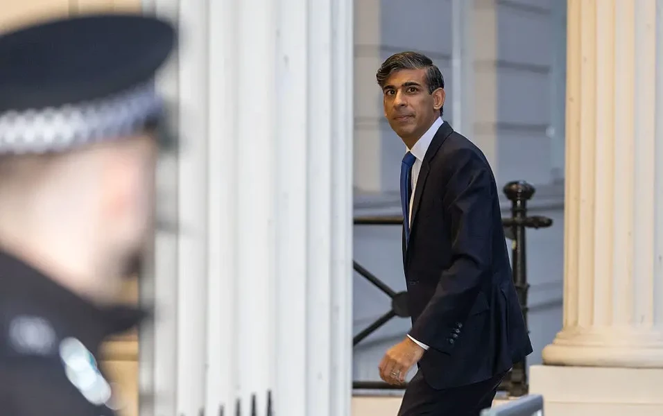 Sunak warns 40% of UK adults lack basic financial skills