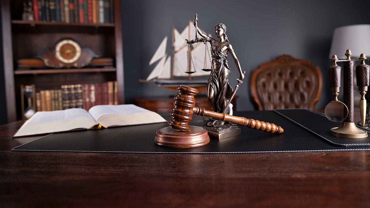 Married federal judge repeatedly had courthouse sex with law ...