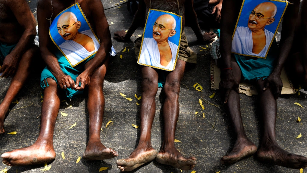 Farmers, opposition escalate protests over altered loan waiver