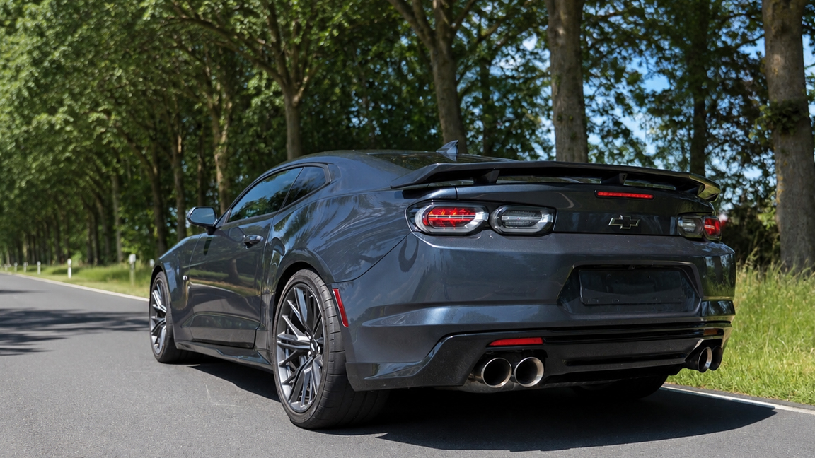 Legendary V8 engines unleashed on Autobahn