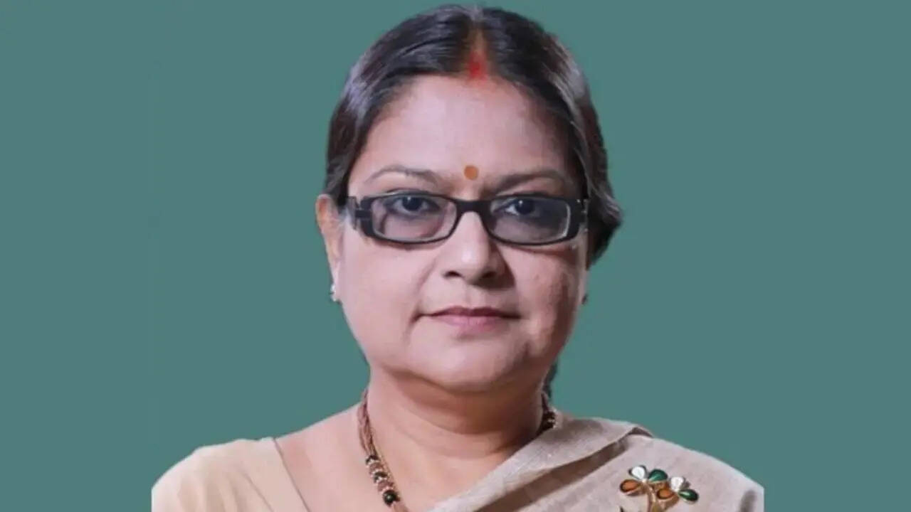 TMC MP Kakoli Ghosh Dastidar steps down from all party posts amid ...