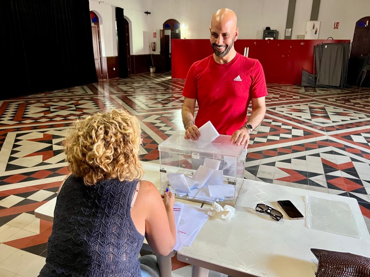La militancia socialista avala el pacto del PSOE con MC, Sí Cartagena y ...
