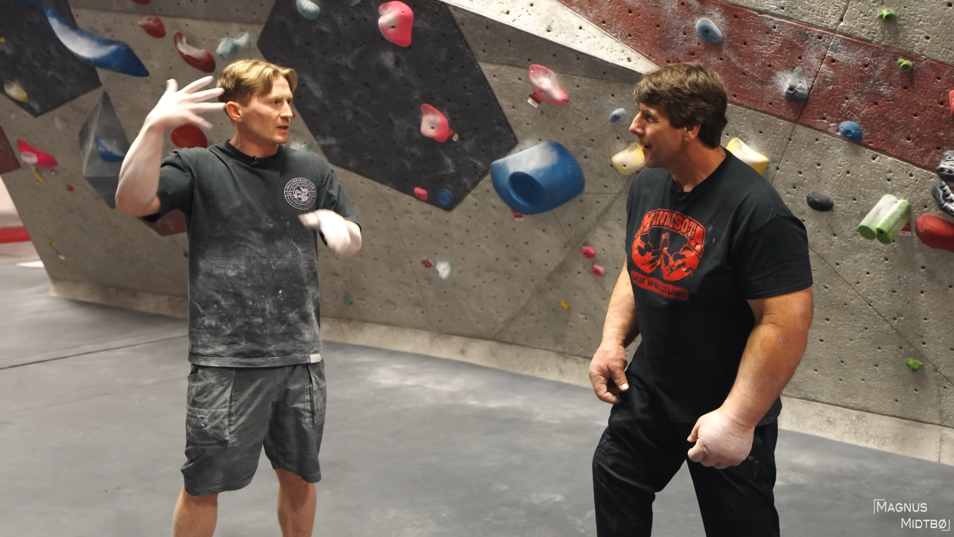 The man with the world’s largest hands tried climbing - nothing worked ...