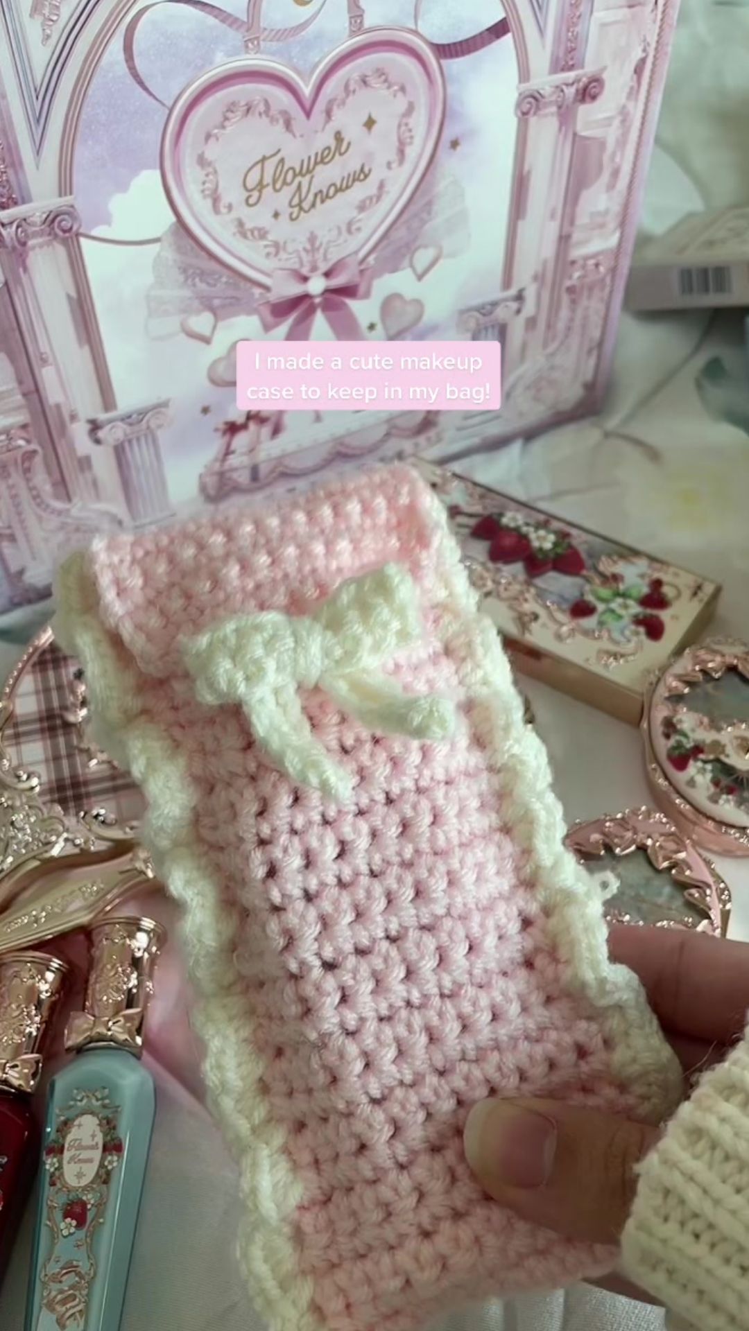 Crochet your own cute and functional makeup case