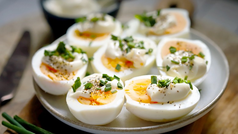 X tips to make cutting hard-boiled eggs much easier