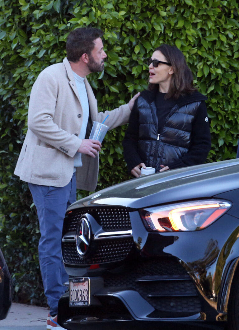 Ben Affleck and Jennifer Garner rush daughter to urgent care