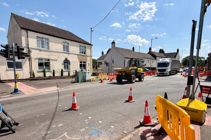 Cellarhead lights latest as road shut and three-way signals running