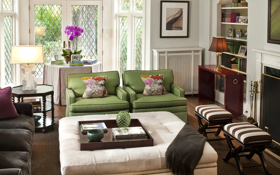 Smart ottoman ideas to transform small spaces