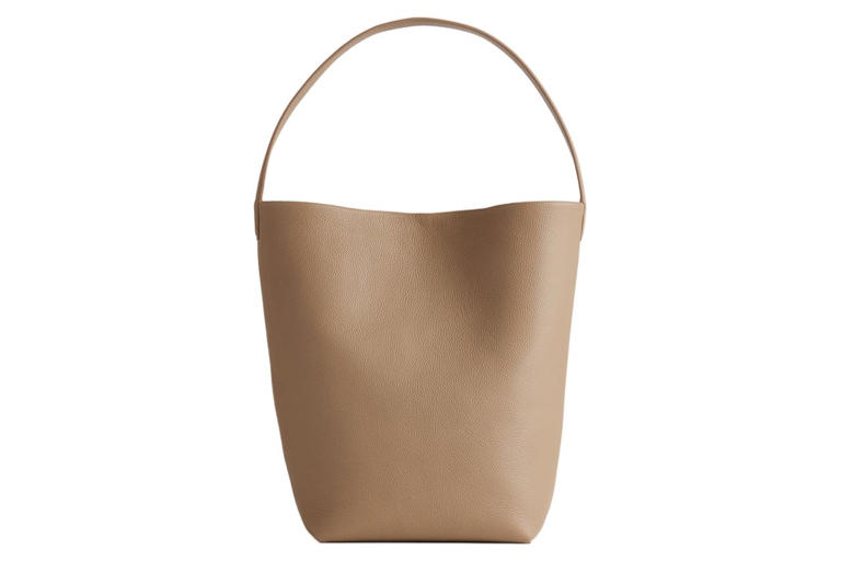 Nicole Kidman’s spacious tote is my dream summer carryall — I’m eyeing ...