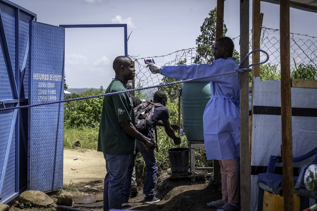 Ebola, un medico rientra in Italia dopo un contatto diretto. "In ...