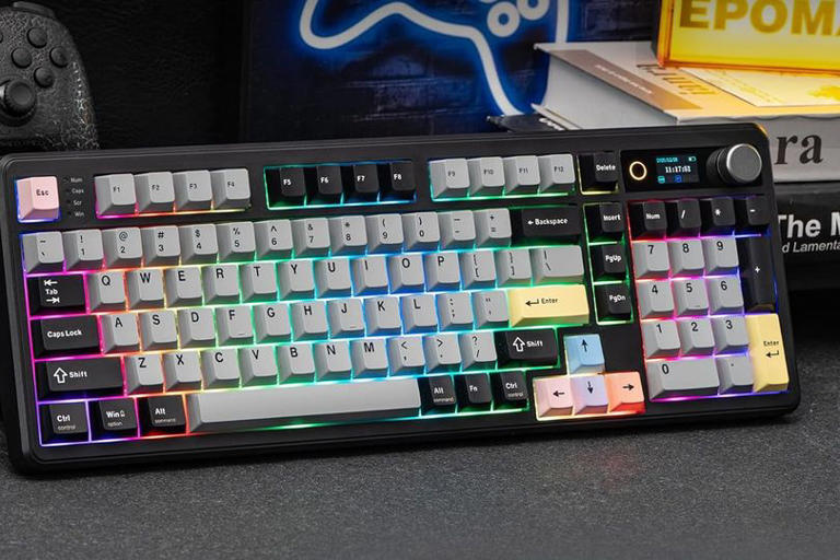 Epomaker TH99 Pro mechanical keyboard review: entry-level wireless ...