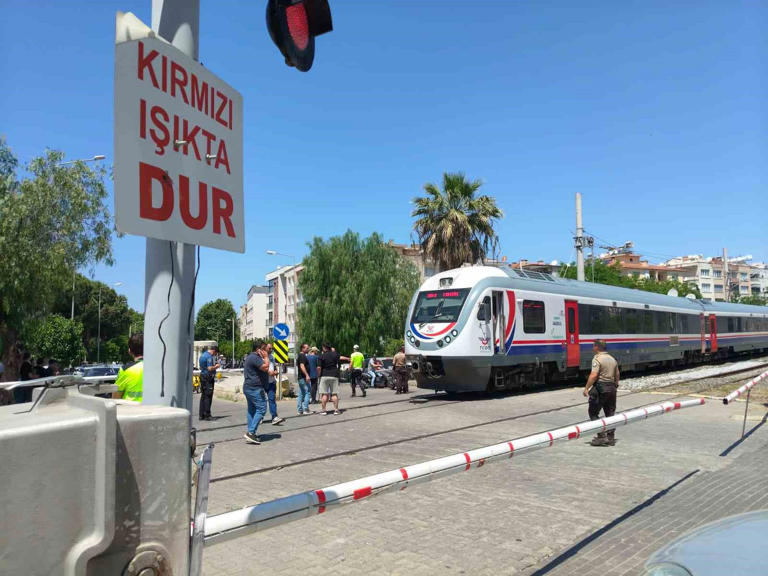 Trenin altında kalan yaya ağır yaralandı