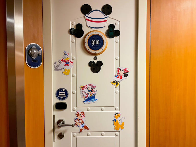 Ideas for Disney cruise door decorations