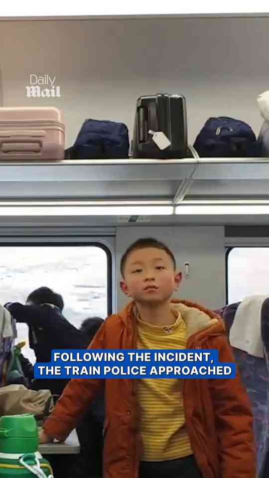 Train passenger erupts at noisy children during tense carriage ...