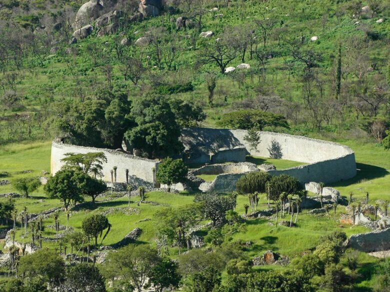 10 ancient cities that still puzzle historians