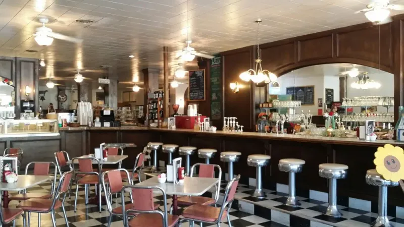 Saving room for dessert gets really difficult at this Texas cafe filled ...