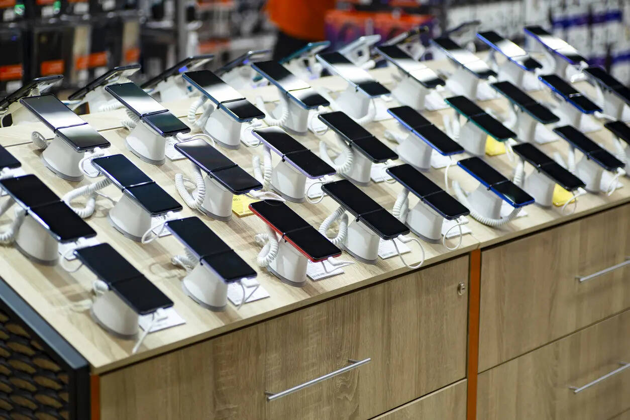 Europe's smartphone average price hits record €580 as budget devices vanish