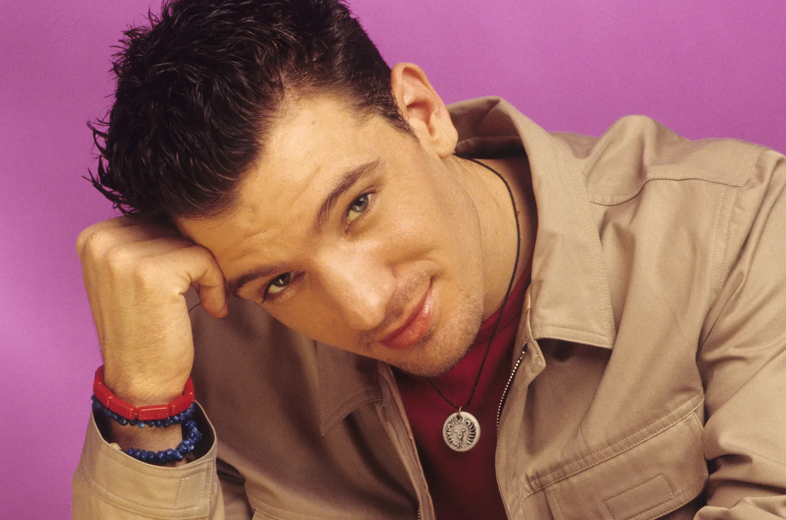 20 famous singers whose solo careers never took off