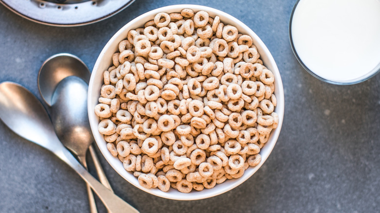 The vintage hack that will make Cheerios your favorite breakfast