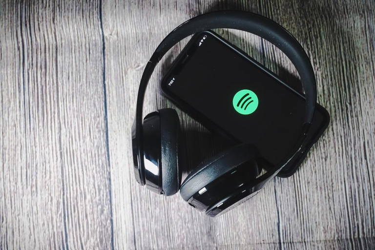 Spotify and UMG launch AI music creation feature with artist revenue ...
